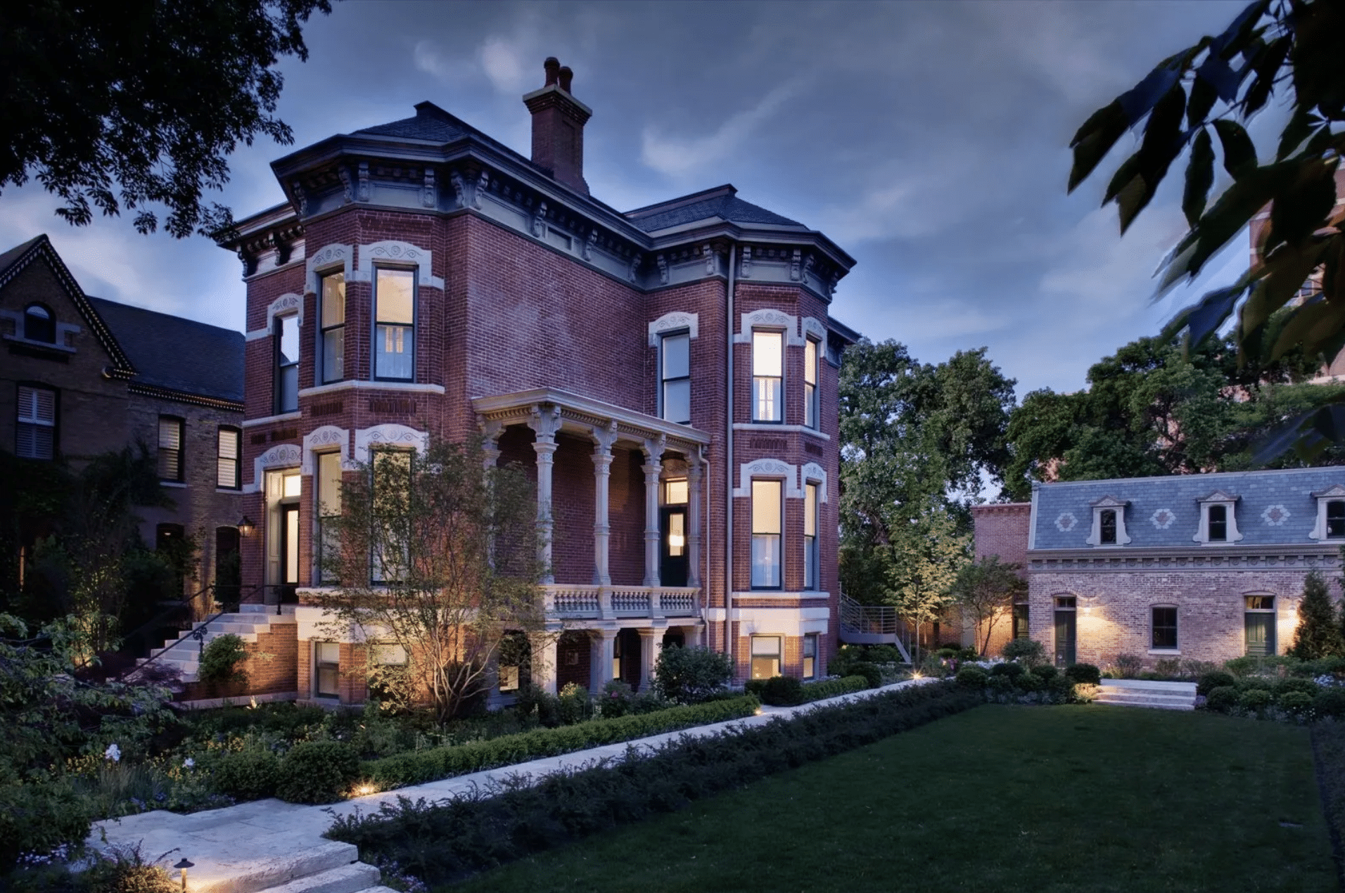 10 Unique Sights to Visit in Wicker Park